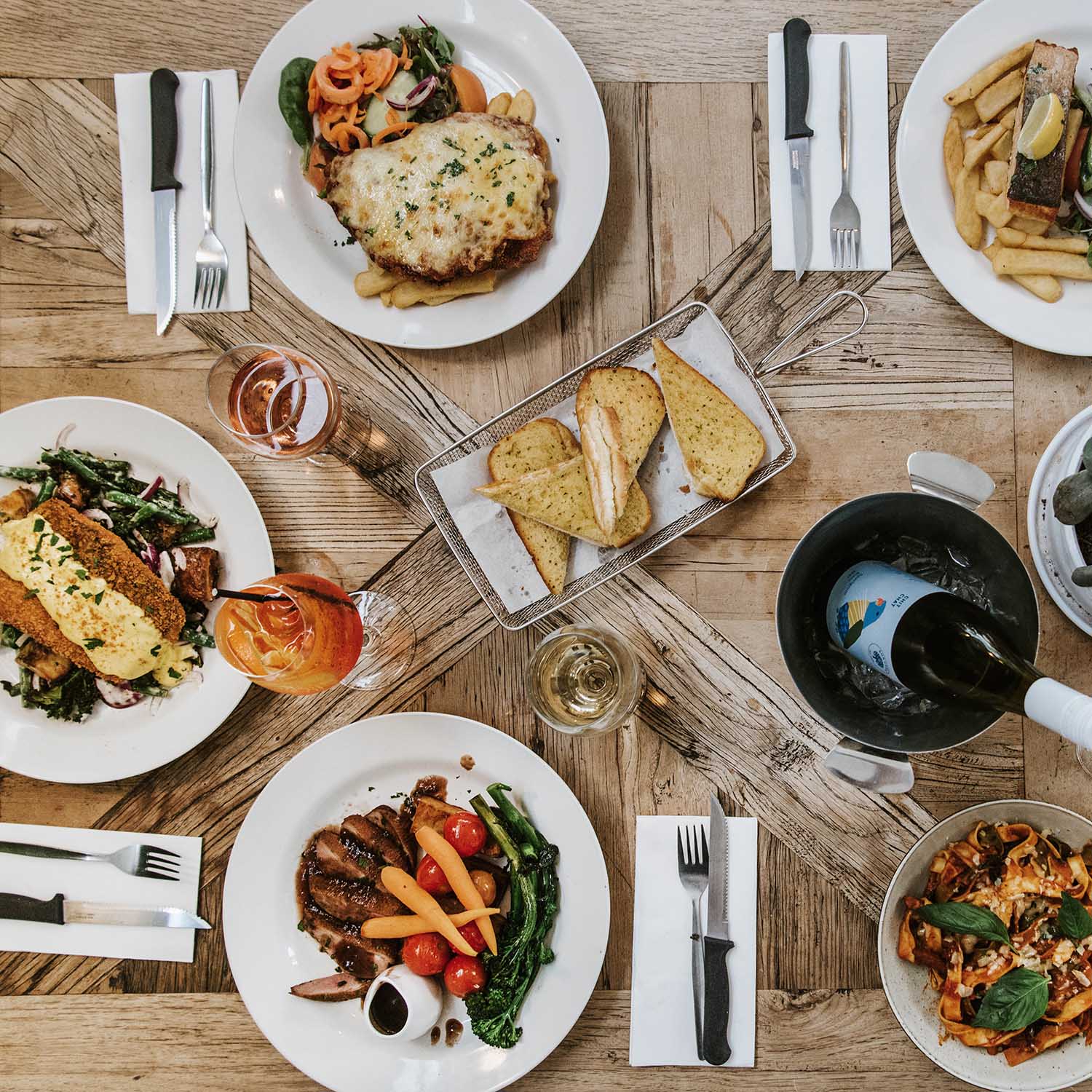 Bar & Dining – McKenna Terraces